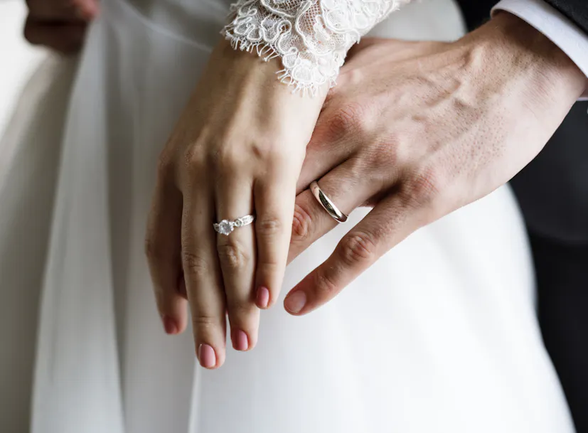 The 12 Best Places to Buy an Engagement Ring Right Now - The Krazy ...