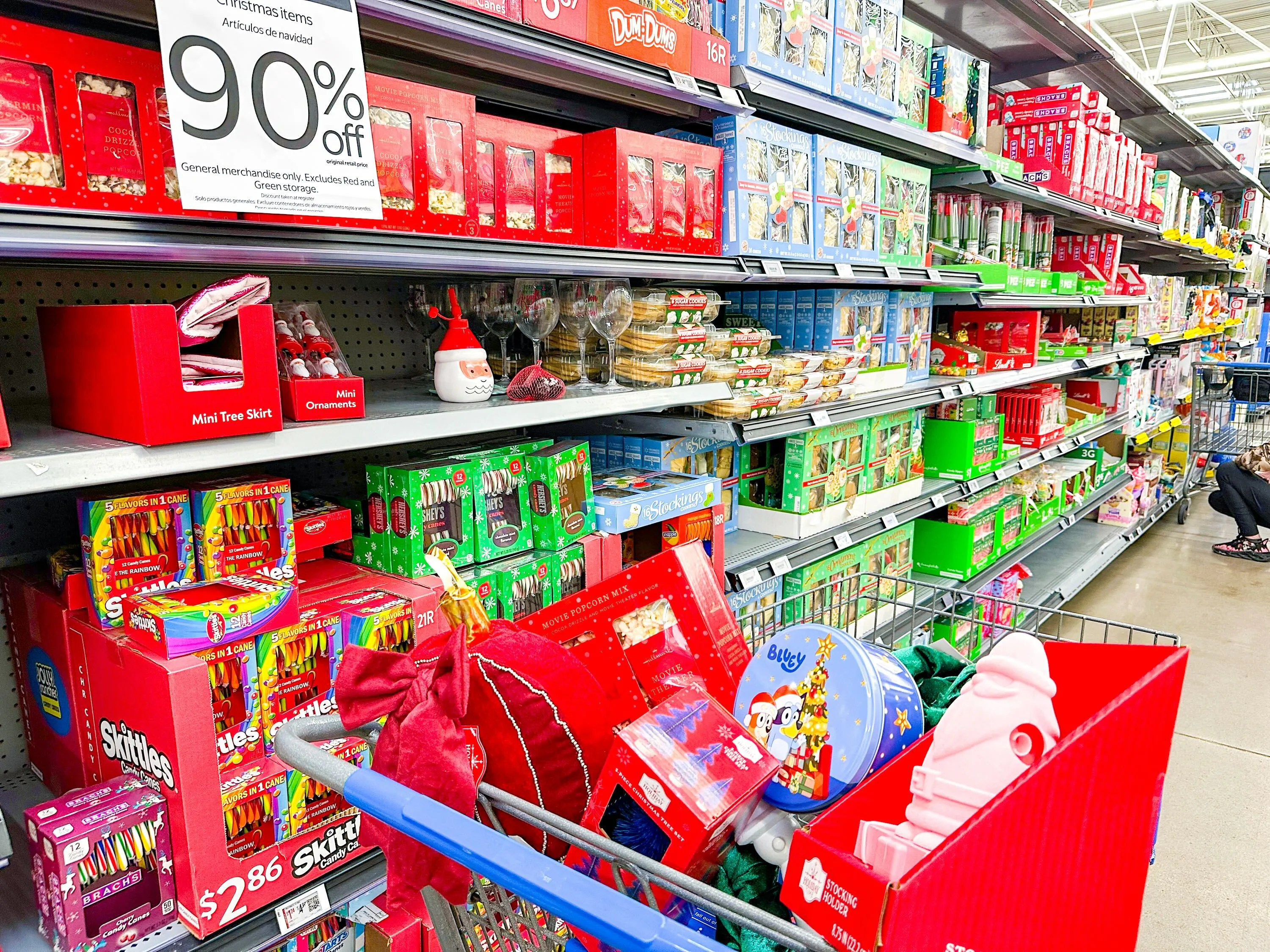 How to Save Up to 90% Off at Walmart's Christmas Clearance Sale - The ...