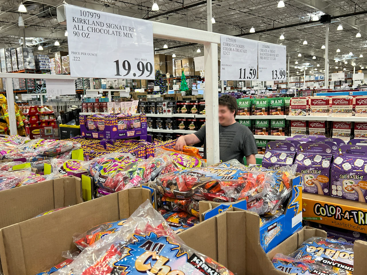 Cheap Halloween Candy for 2023 (Bulk Candy Bags) - The Krazy Coupon Lady