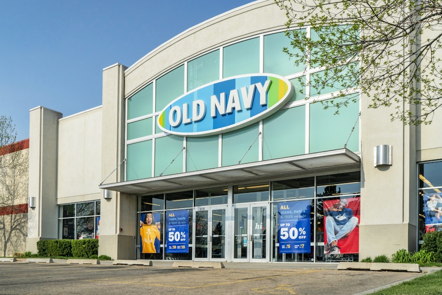 Old Navy Black Friday 2024 Shopping Tips & Savings Hacks - The Krazy ...