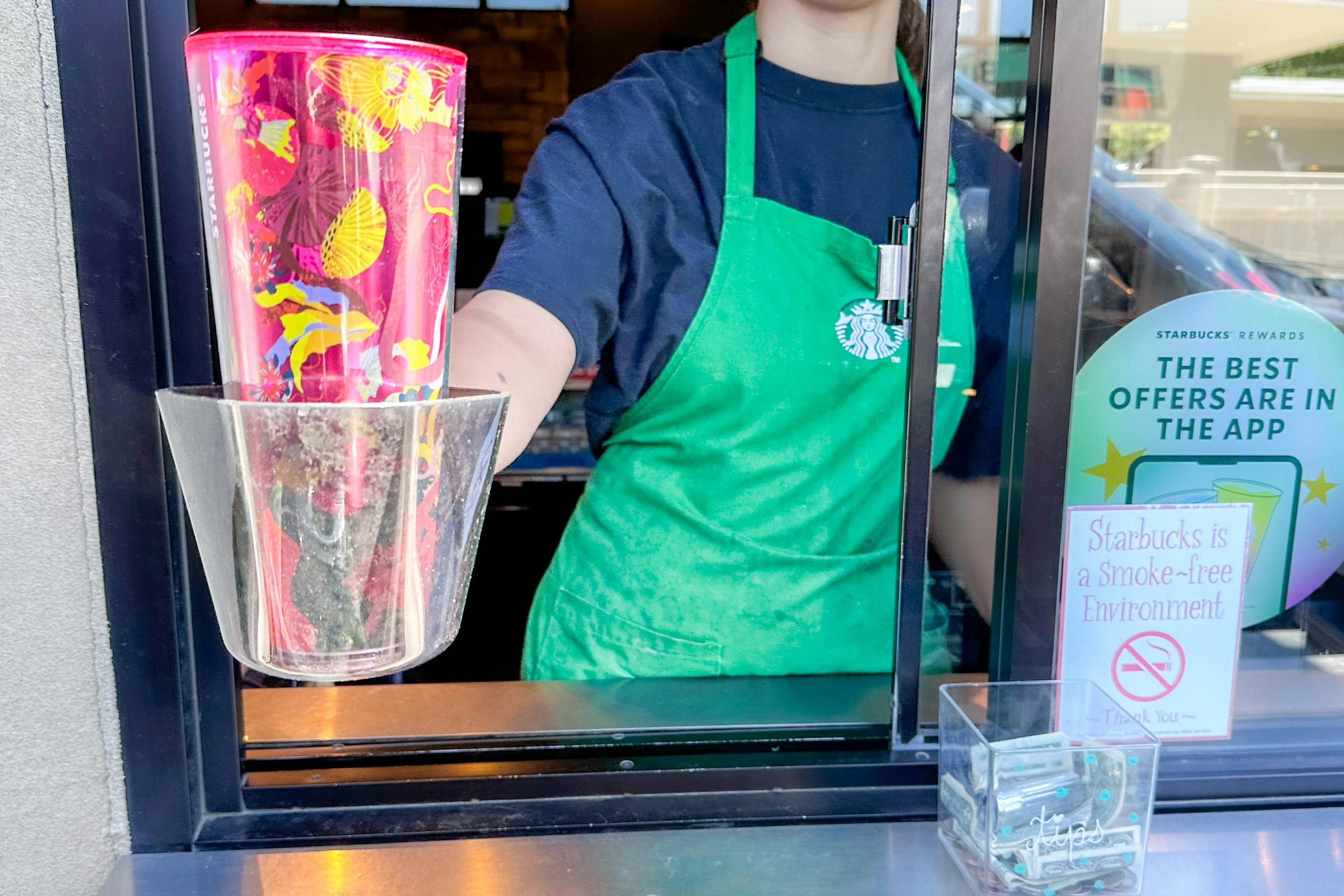 What Happened to the Starbucks Refill Tumbler? Here's What We Know ...