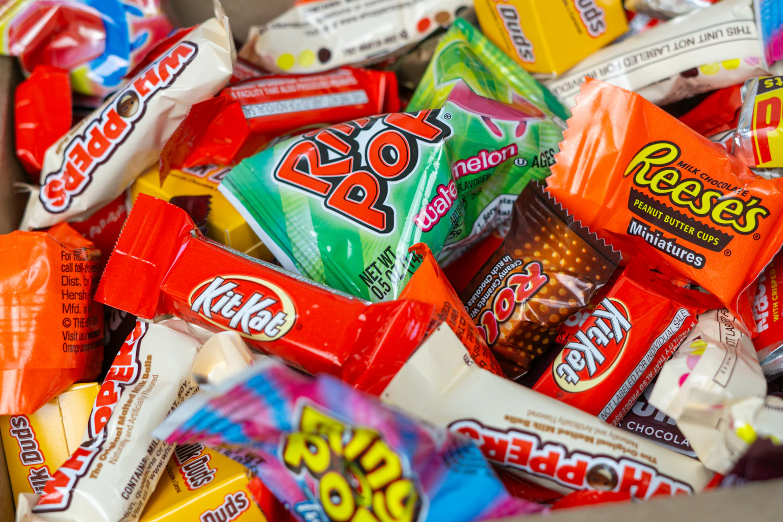 Best Amazon Halloween Candy Deals to Shop Before October - The Krazy ...