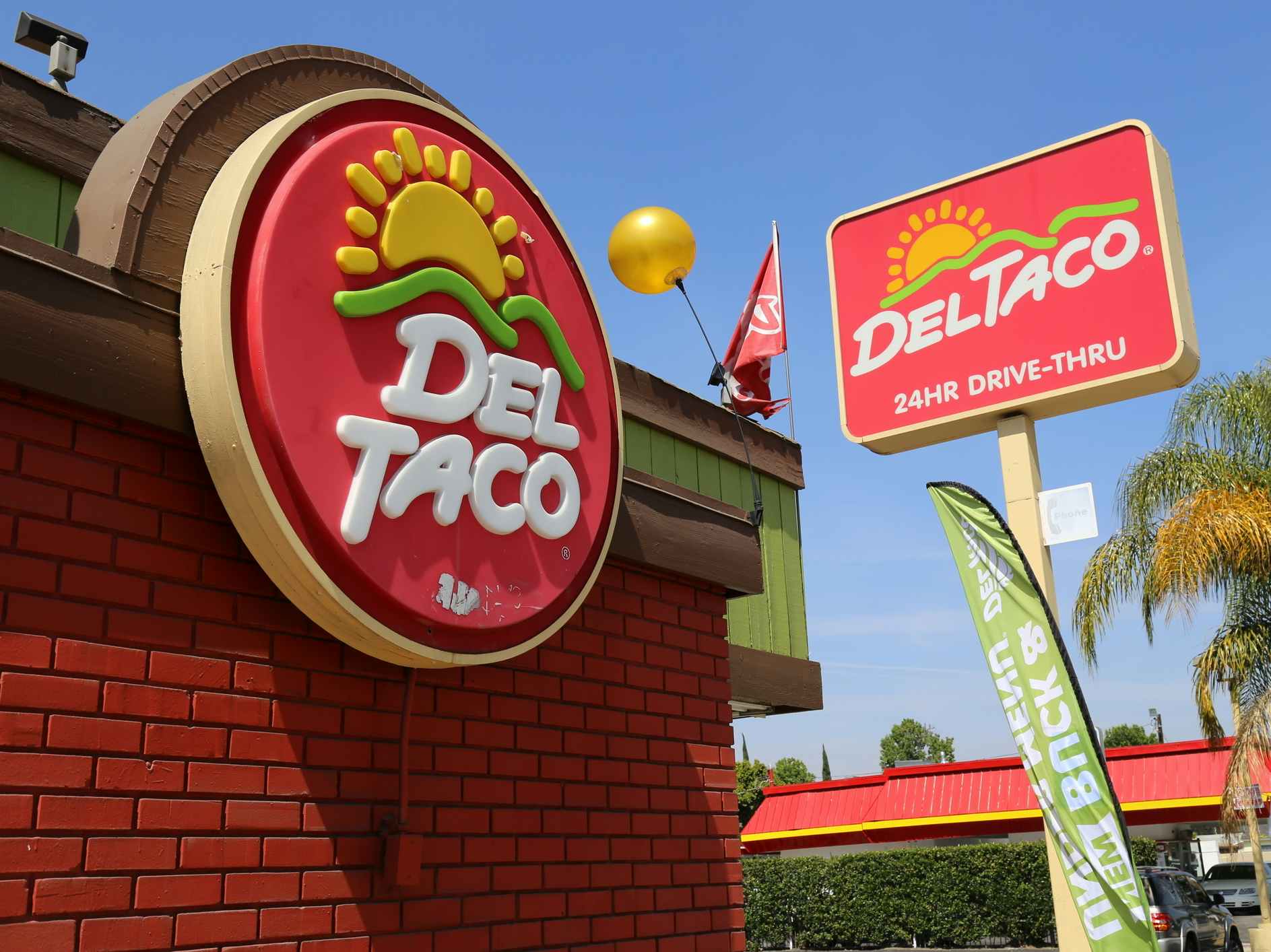 National Taco Day Deals We Expect to See in 2024: Taco Bell & More ...