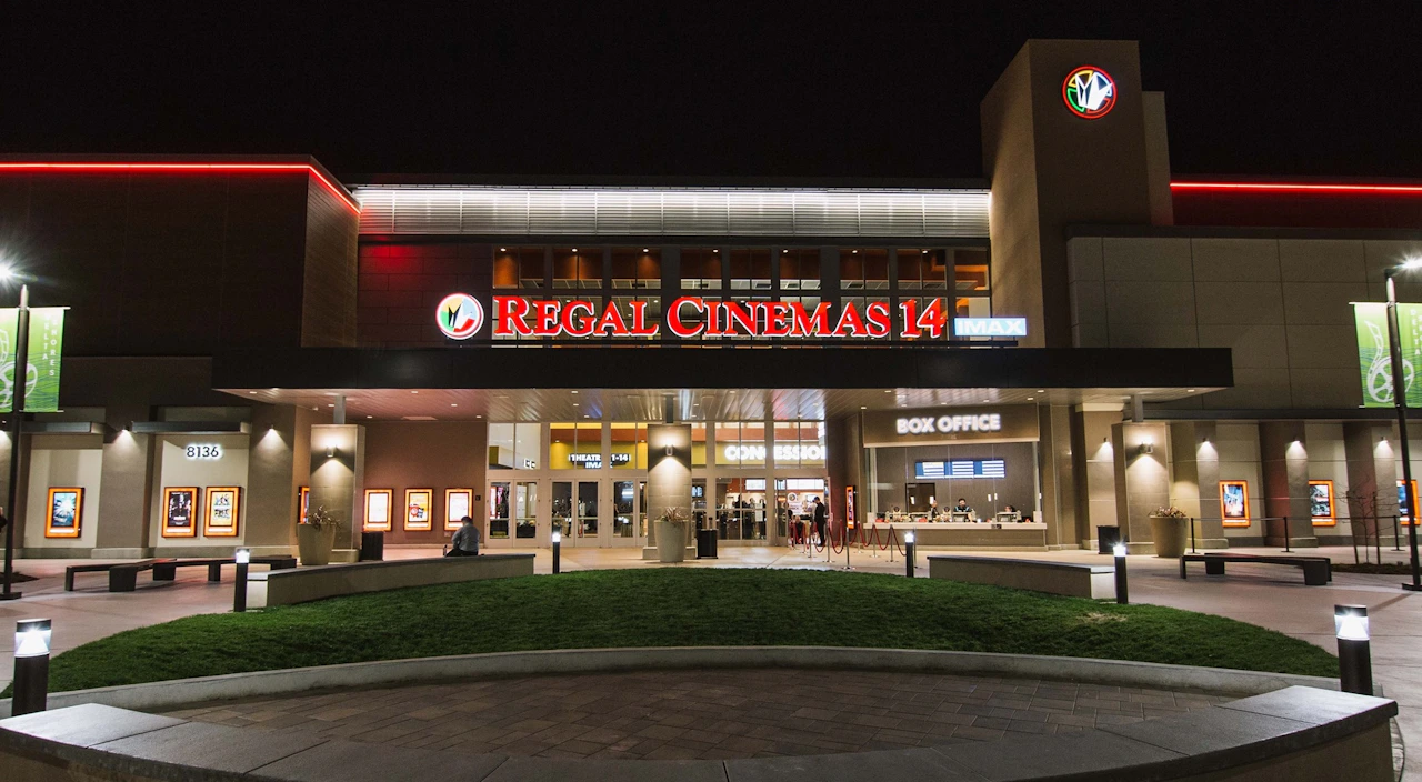 7 Best Movie Theater Subscription Programs, Compared - The Krazy Coupon ...