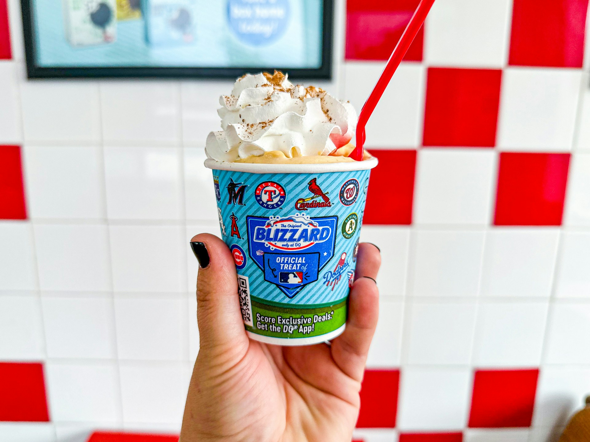 Dairy Queen Offering BOGO Free Fall Blizzards for Two Weeks, Starting ...