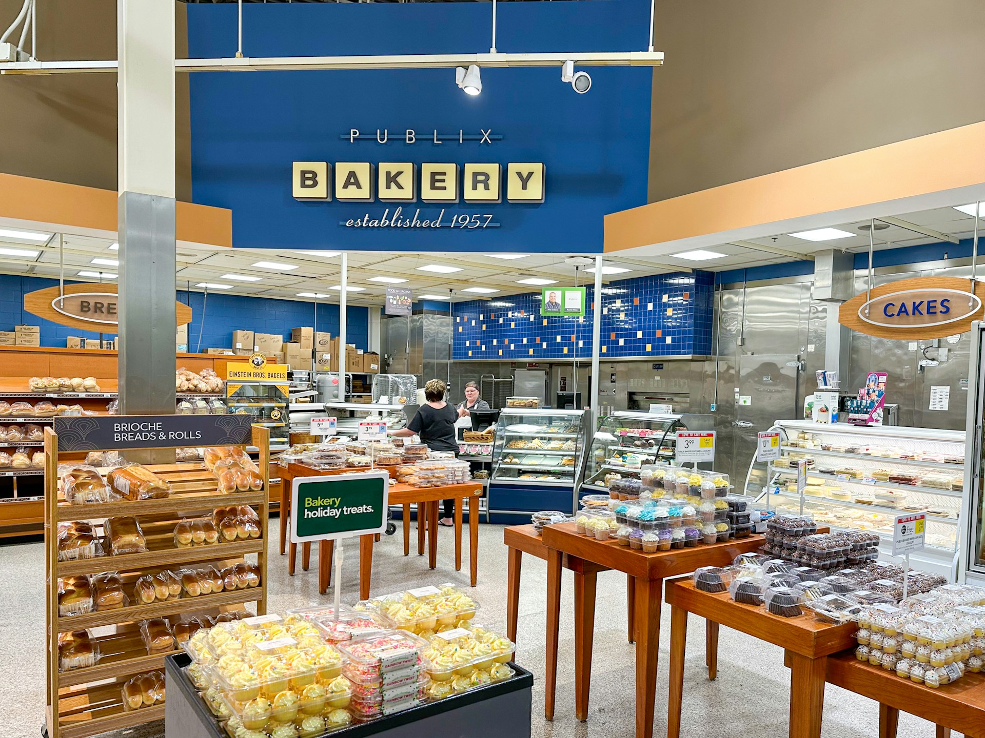 Where To Get a Free Wedding Cake Tasting - The Krazy Coupon Lady