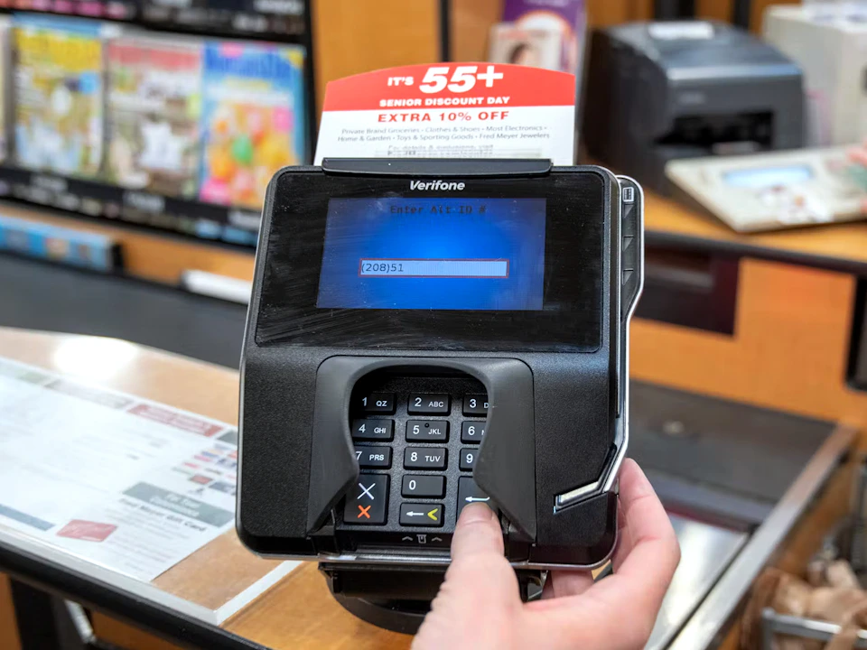 Kroger Fuel Points: How They Work & How To Earn More Every Friday - The ...