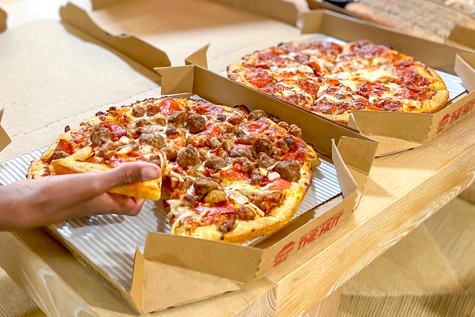 Pizza Coupons This Month: All the Best Pizza Deals Happening Now (June ...